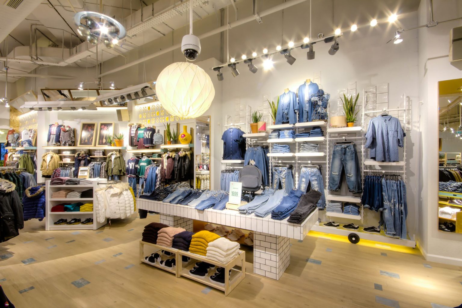 Mengenal Pull and Bear: Brand fashion pilihan anak muda - Blog Belanja ...